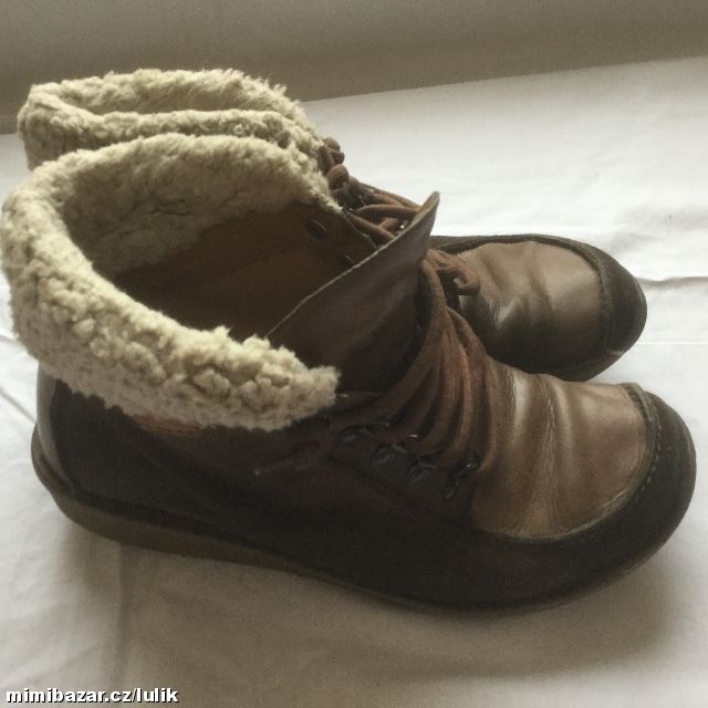 Prodám - Dámské hnědé zimní kotníkové boty Clarks vel 39, Praha ...