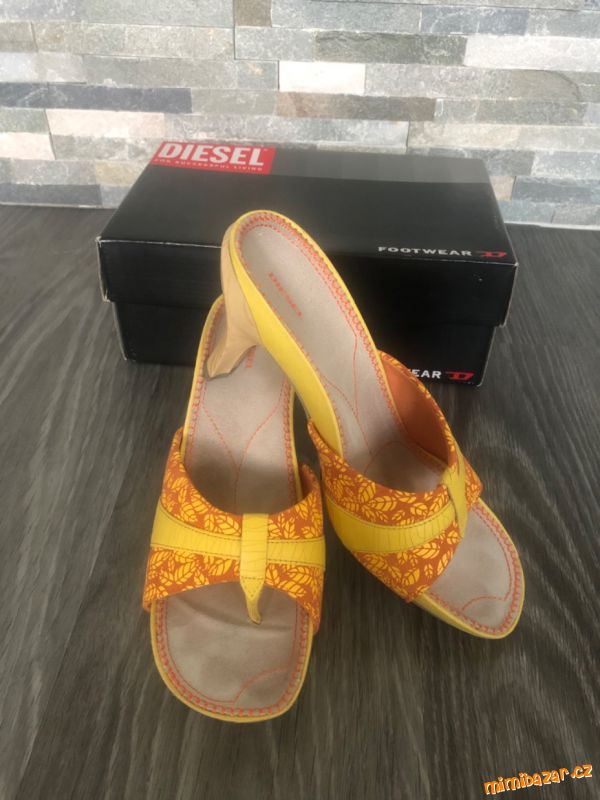 Prodám - Boty na podpatku DIESEL, Ostrava | Mimibazar.cz