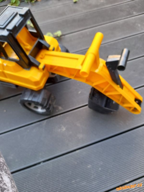 Prodám - Dětský velký bagr se sedátkem od 1 roku LENA21, Hradec Králové ...