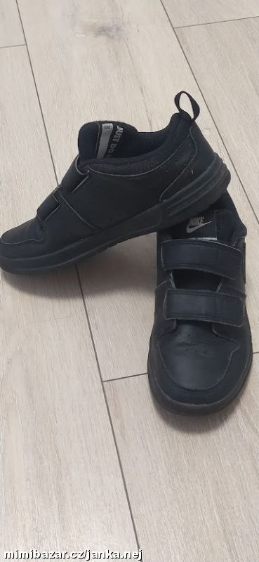 Prodám - Botasky na suchý zip Nike vel.33 5, Rokycany | Mimibazar.cz