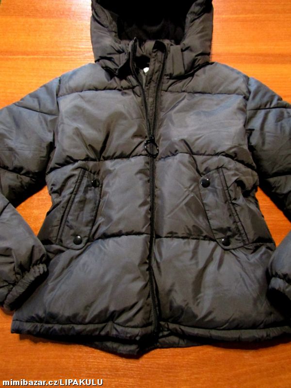 Prodám - KRÁSNÁ DÍVČÍ ZIMNÍ BUNDA VEL.152, Olomouc | Mimibazar.cz