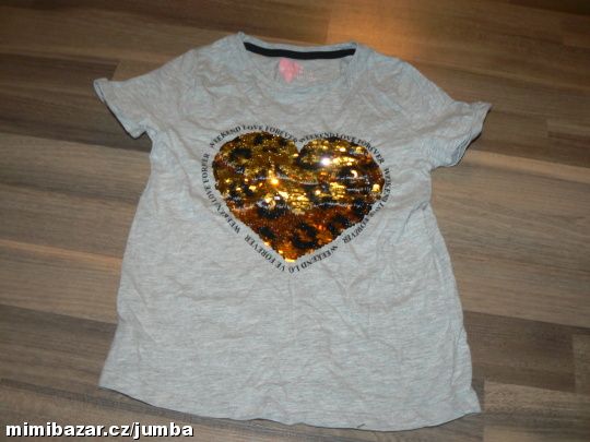 Prodám - Tricko s flitrikovym srdickem, Praha | Mimibazar.cz