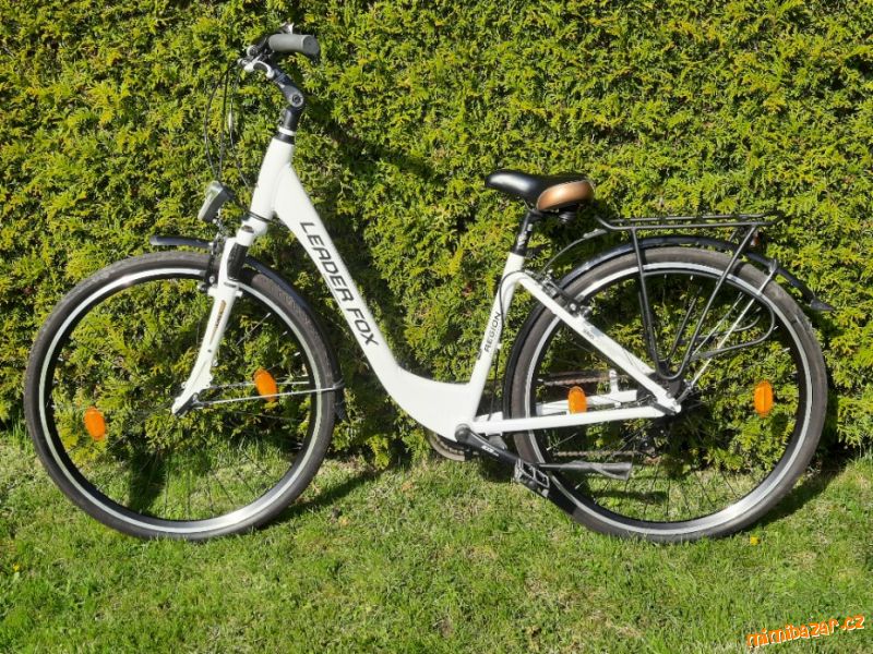 Prodám - Dámské jízdní městské kolo Leader Fox Region bílá, Poděbrady ...