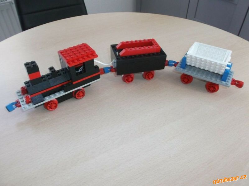 Prodám - Lego Complete Freight Train Set with Tipper Trucks, Beroun ...