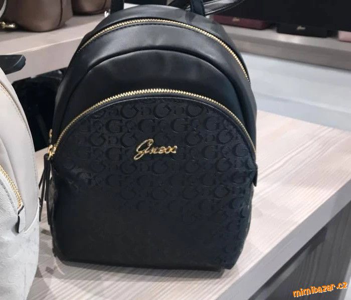 Prodám - Guess nenošený černý batoh, Jihlava | Mimibazar.cz