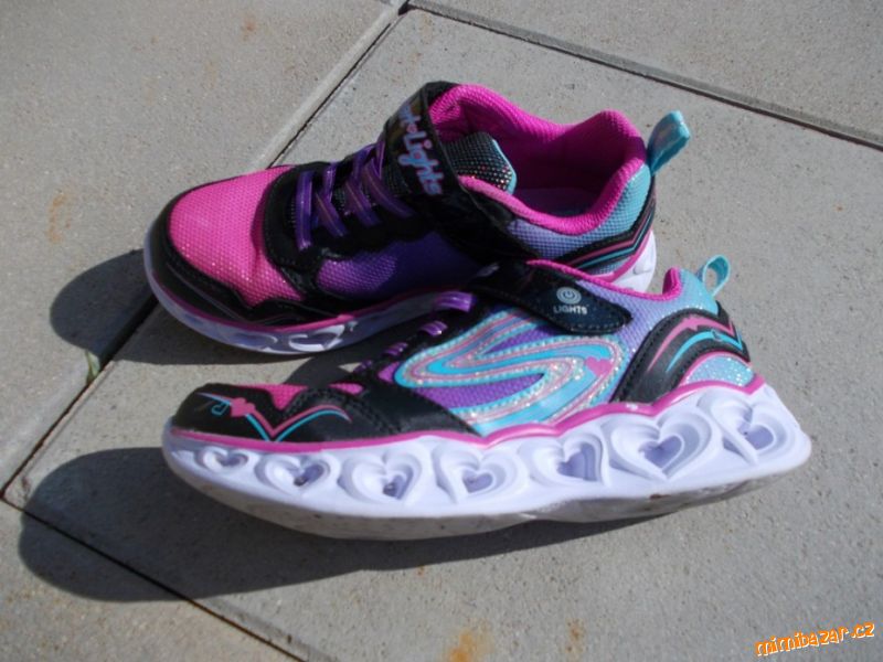 Prodám - Tenisky botasky Skechers Heart Lights, Vyškov | Mimibazar.cz