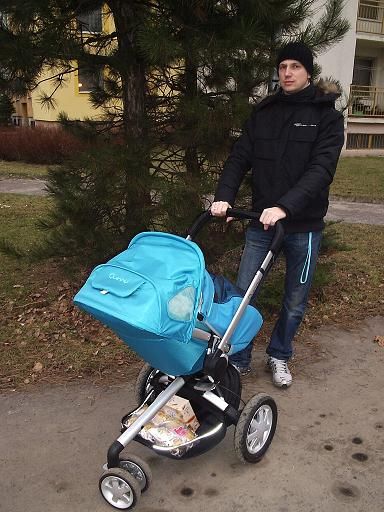 Bobenko s tatínkem na procházce ... | Mimibazar.cz